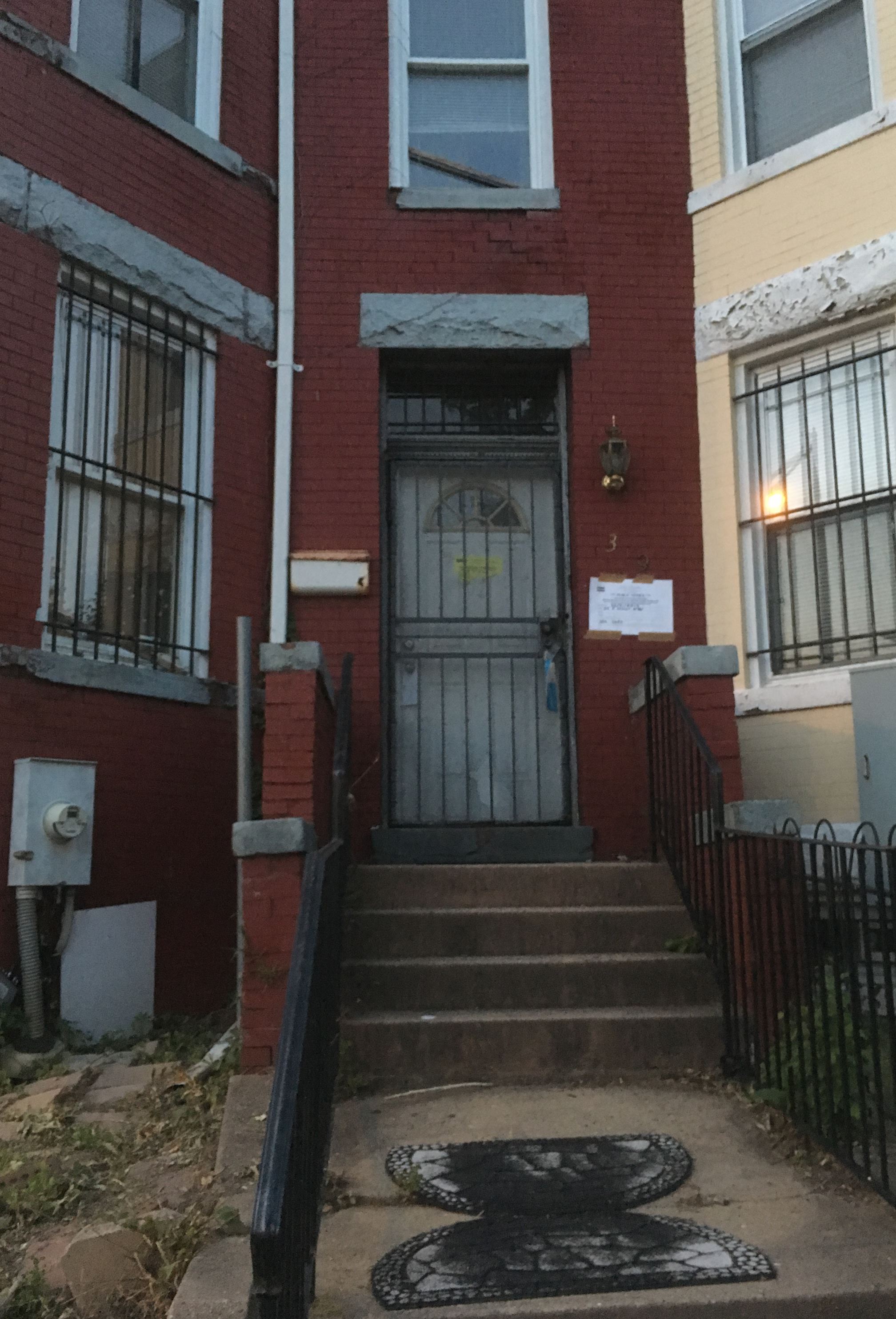 raze permit * application * notification for 319 R Street NW posted ...